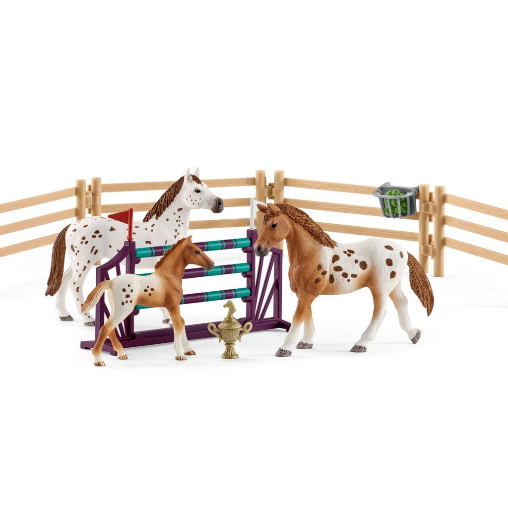 HORSE CLUB – Ein Stall voller Pferde | schleich®